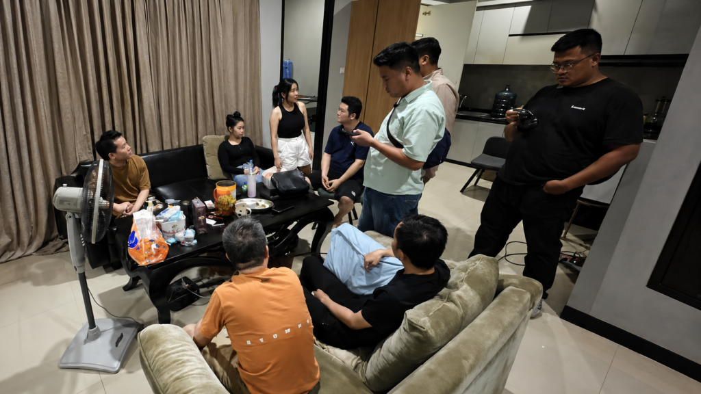 Four Chinese Nationals Arrested in Central Java Online Scam ...